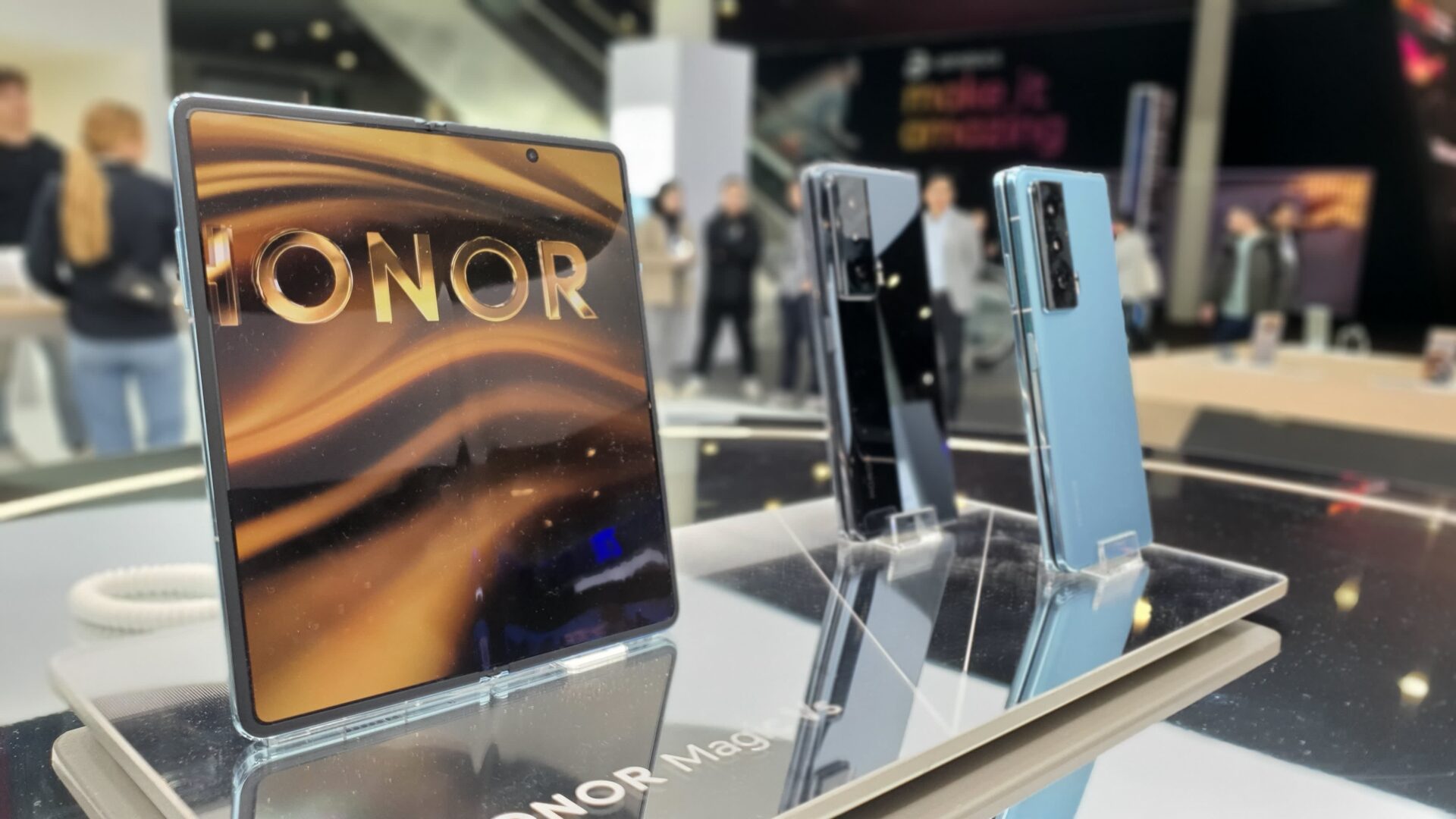 Honor Sets Its Sights on the Foldable Flip Phone Market